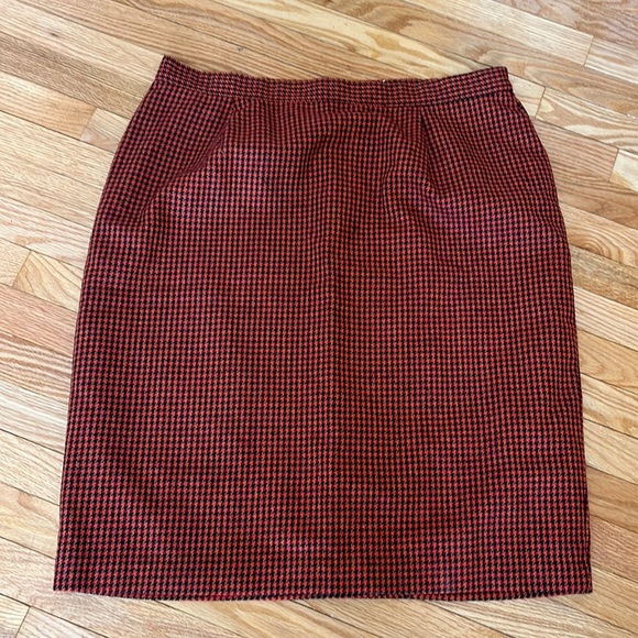 Skirts | Checkered Maggie Mcnaughton Straight Skirt Red Black And Tan ...